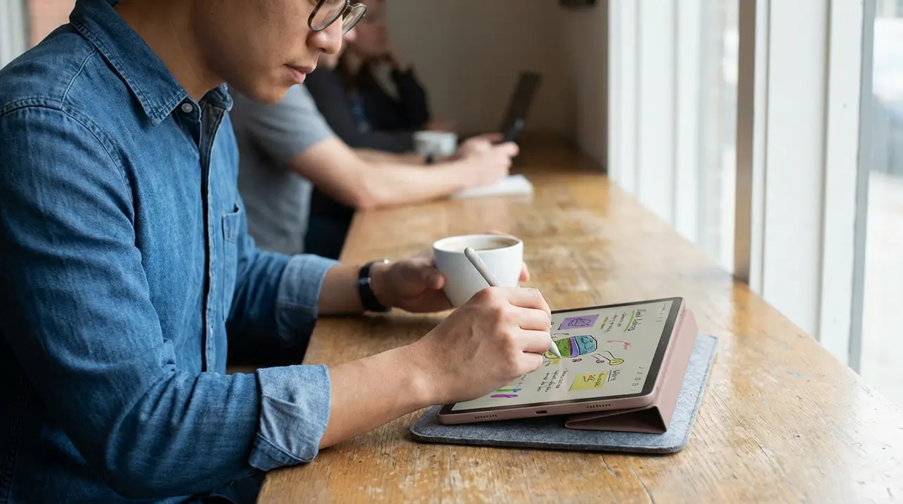 Outpoll | TCL lanza una tableta para tomar notas en color con pantalla ...